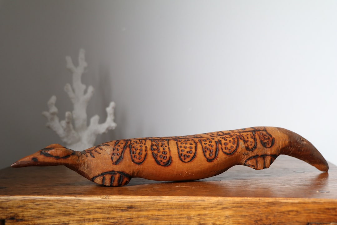 Australian Aboriginal Art Mulga Wood Carving Possum Pokerwork Art ...