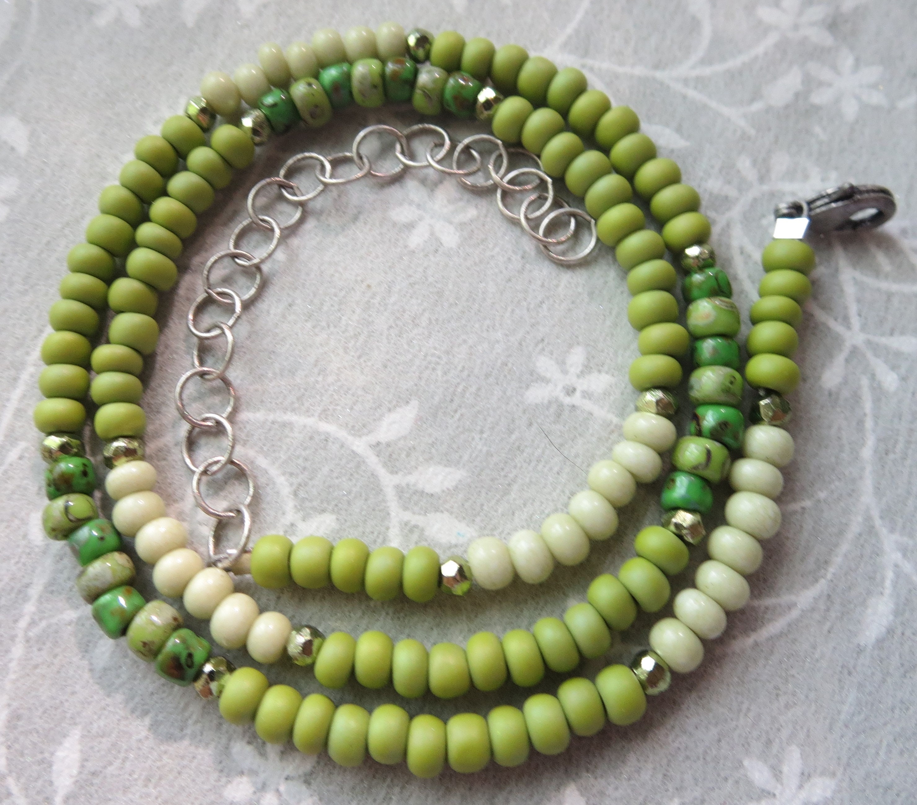 Olive Green Color Block Beaded Necklace - Etsy