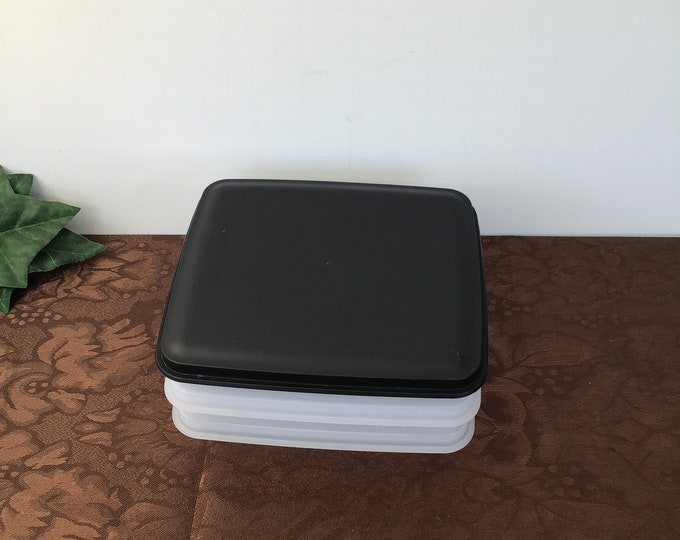 Vintage TUPPERWARE Hot Dog House Stackable Hot Dog Keeper 4965 With ...