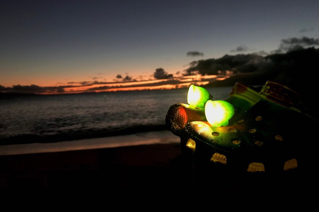 A LED Headlight for Crocs Sh-lights Charm Retro Styling Handmade Men ...