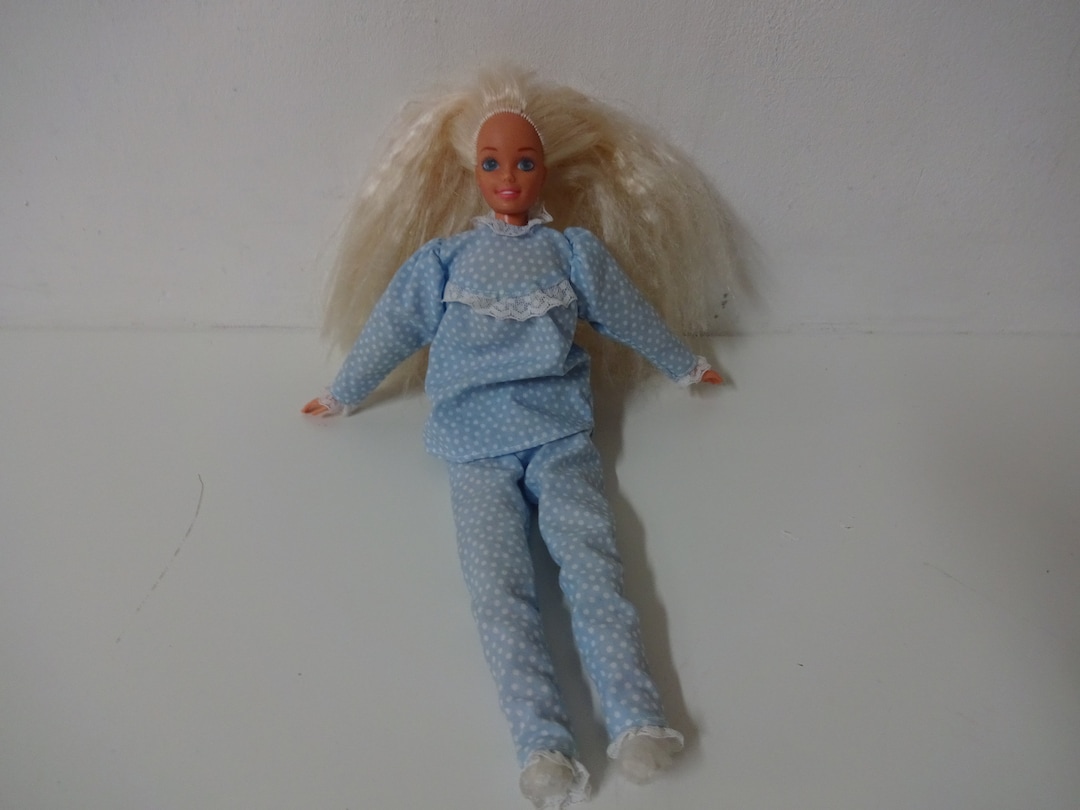 Vintage 1994 Slumber Party Barbie Doll in Sleeping Barbie in Blue ...