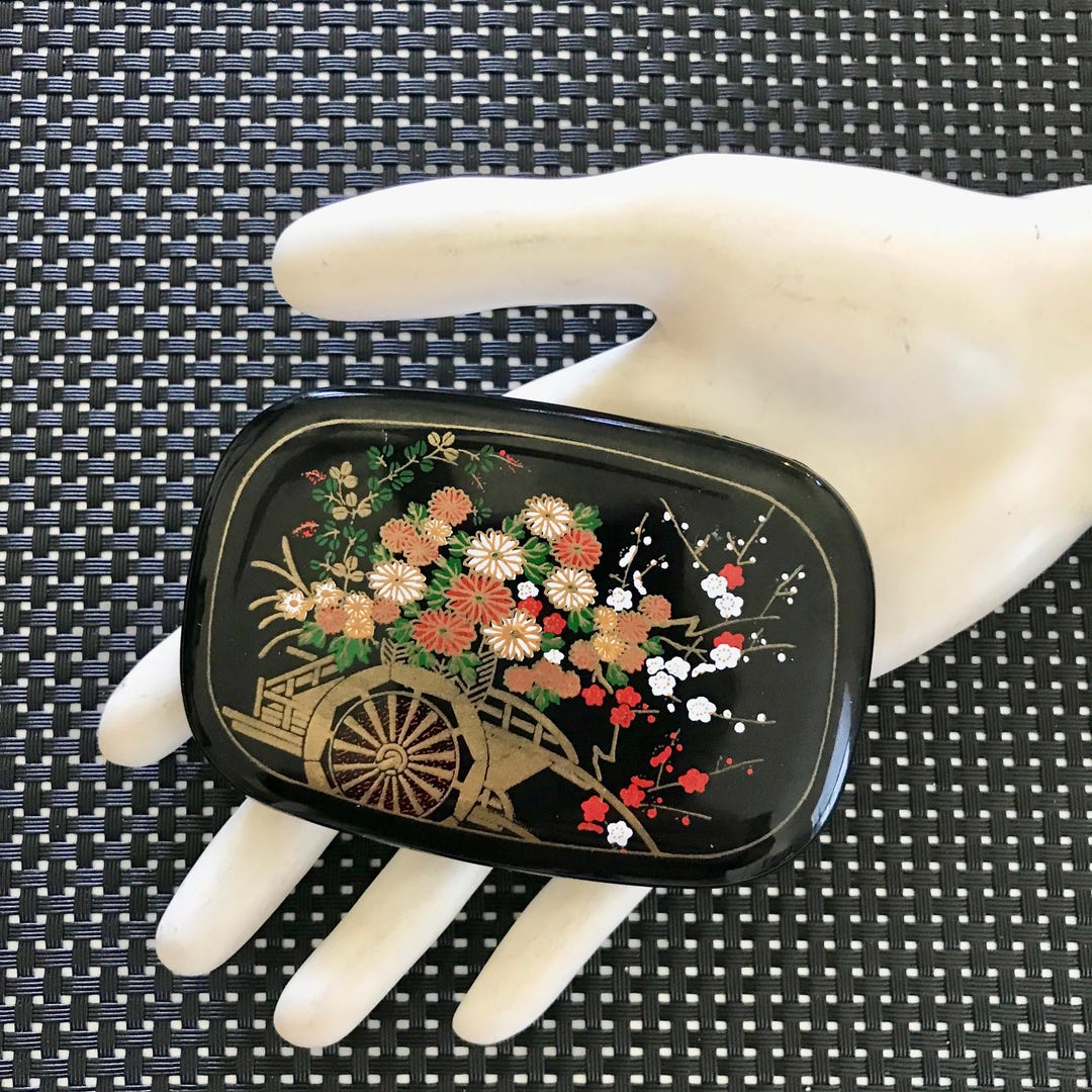 1980s Japanese Black Painted Lacquerware Compact Makeup Mirror With ...