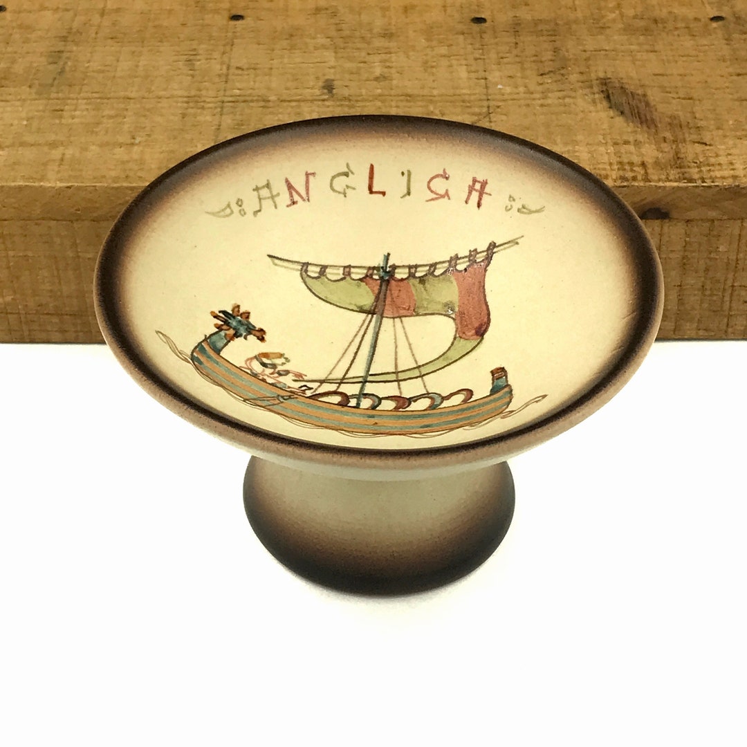 Vintage Bayeux Tapestry Pottery Bowl: Hand-painted French Medieval ...
