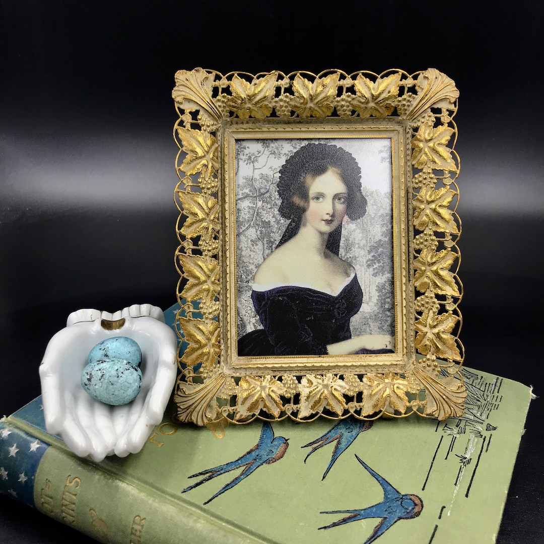 Vintage 24k Gold Plated Picture Frame: Grape Leaf Design, Easel Back - Etsy