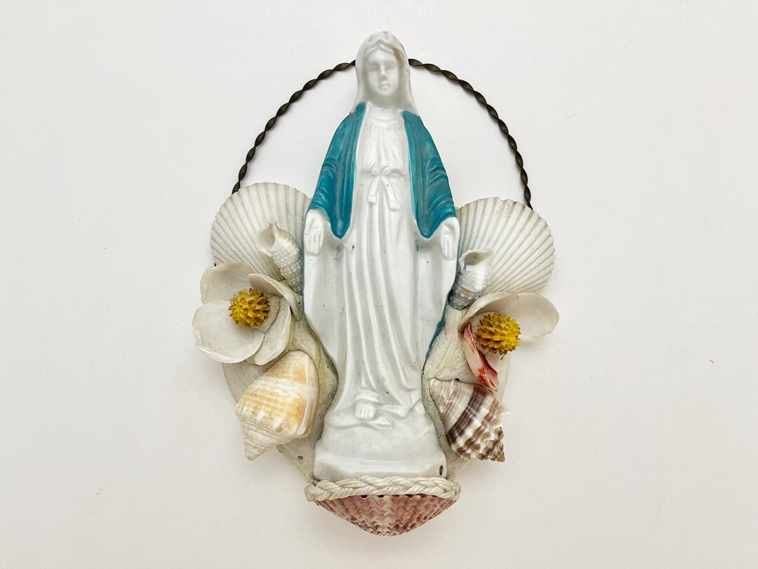 Vintage Virgin Mary Shell Art / Wall Hanging - Etsy