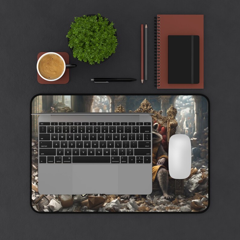 King of Trash Raccoon Desk Mat Trash Panda Funny Raccoon Mouse Pad ...