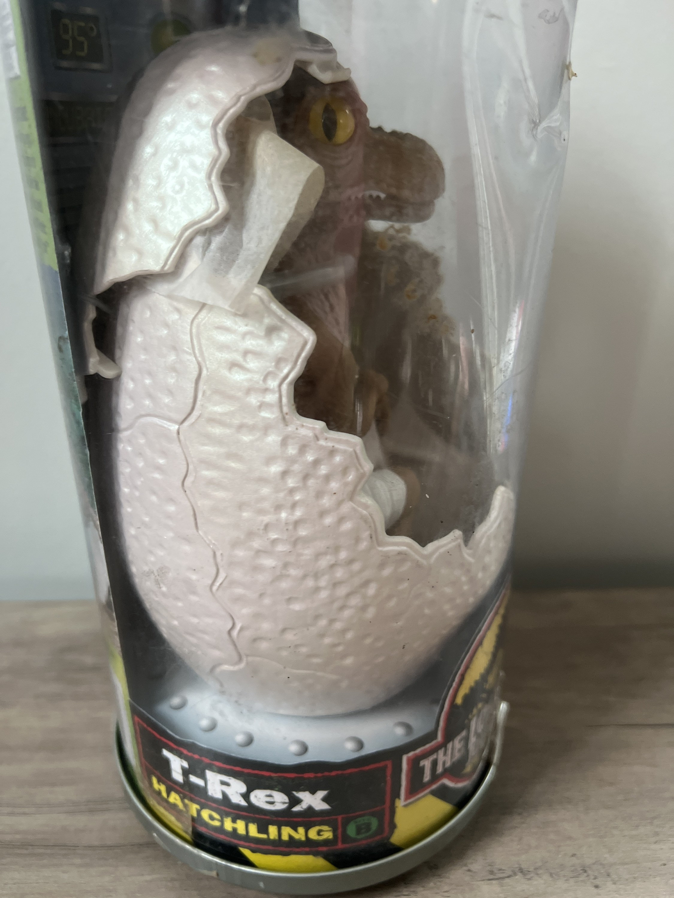 Jurassic Park Lost World Tyrannosaurus Rex Hatchling Egg T-rex ...