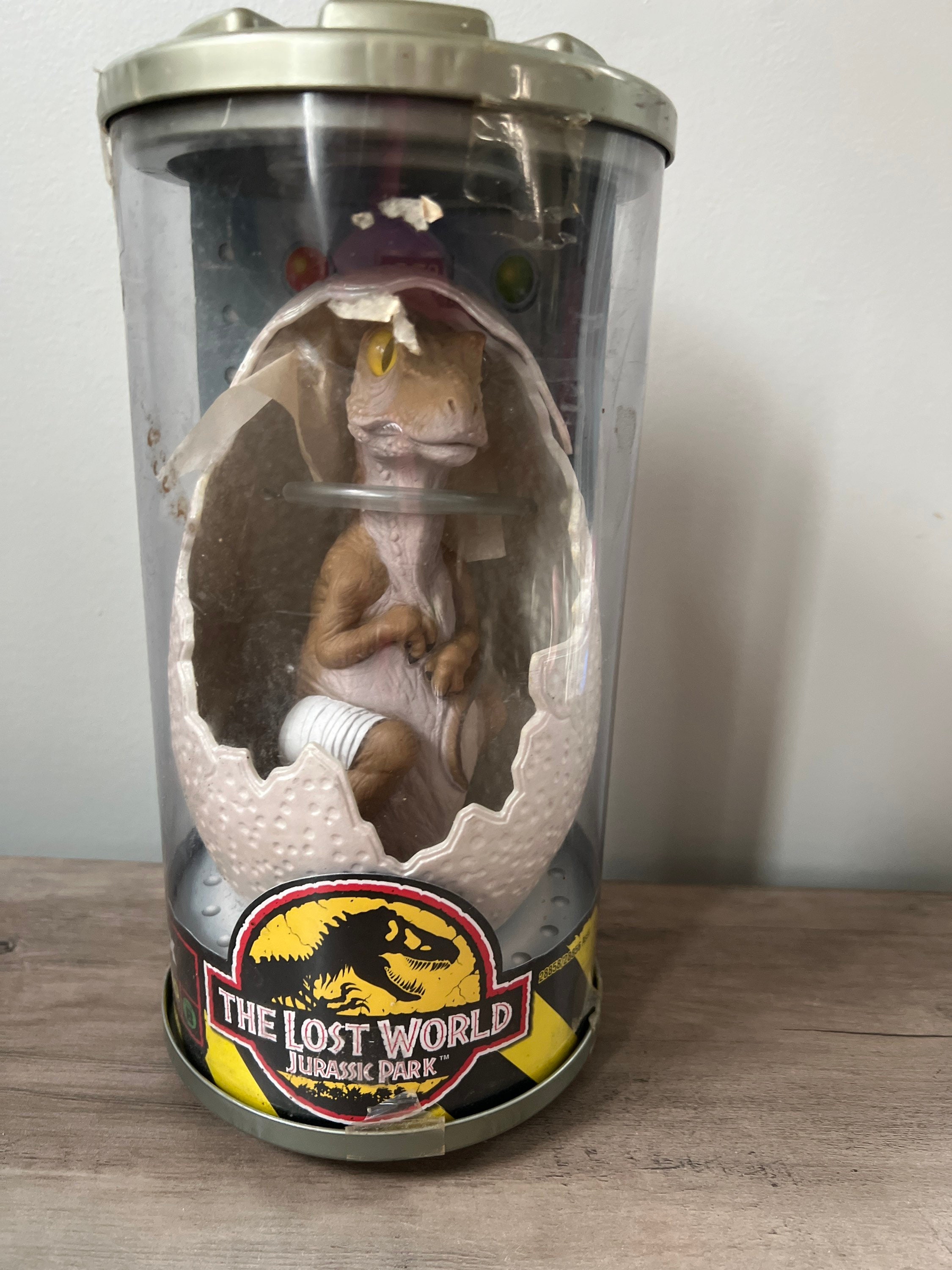Jurassic Park Lost World Tyrannosaurus Rex Hatchling Egg T-rex ...