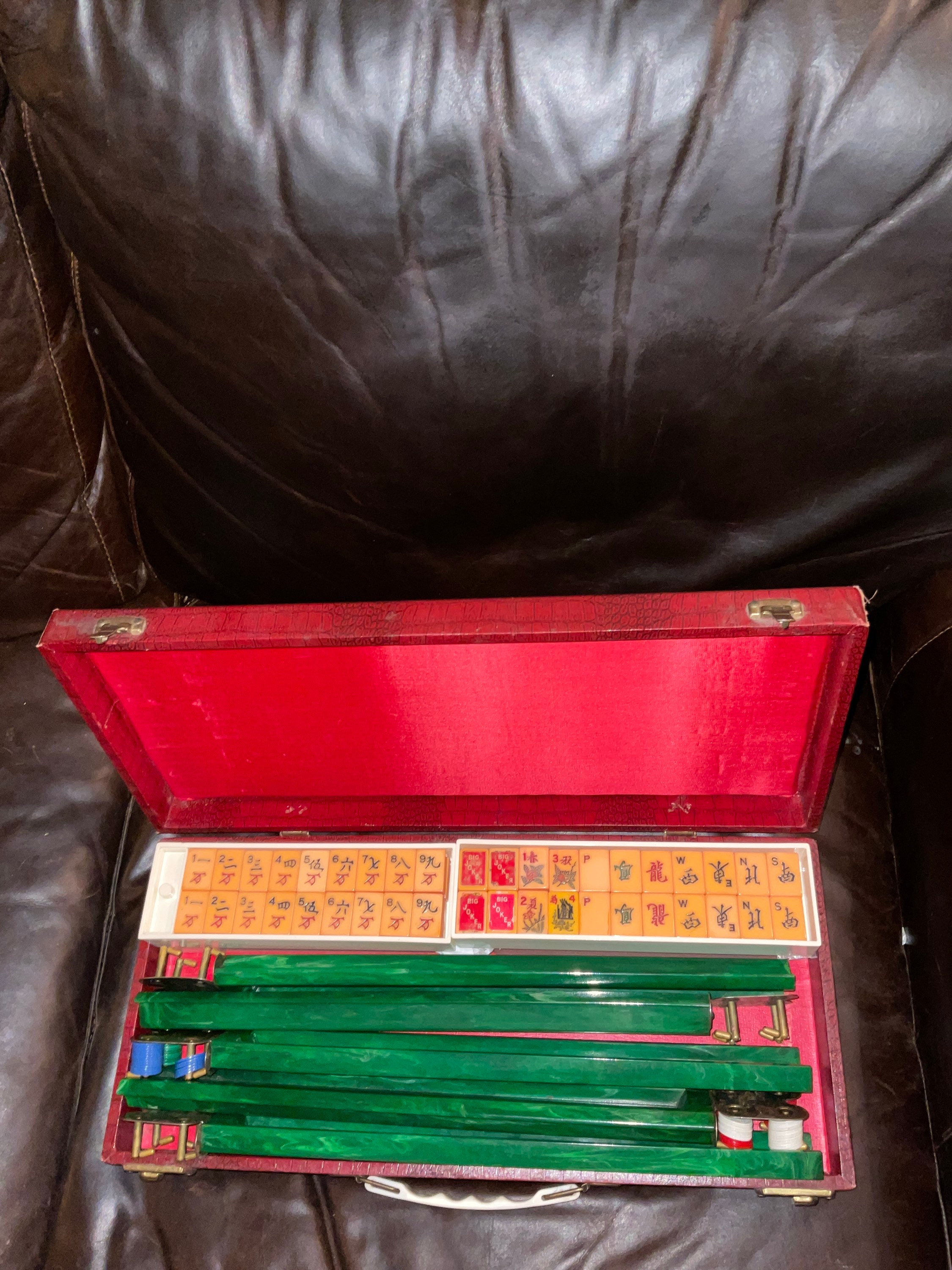Vintage Bakelite Mahjong Complete Game, 152 Bakelite Butterscotch Tiles ...