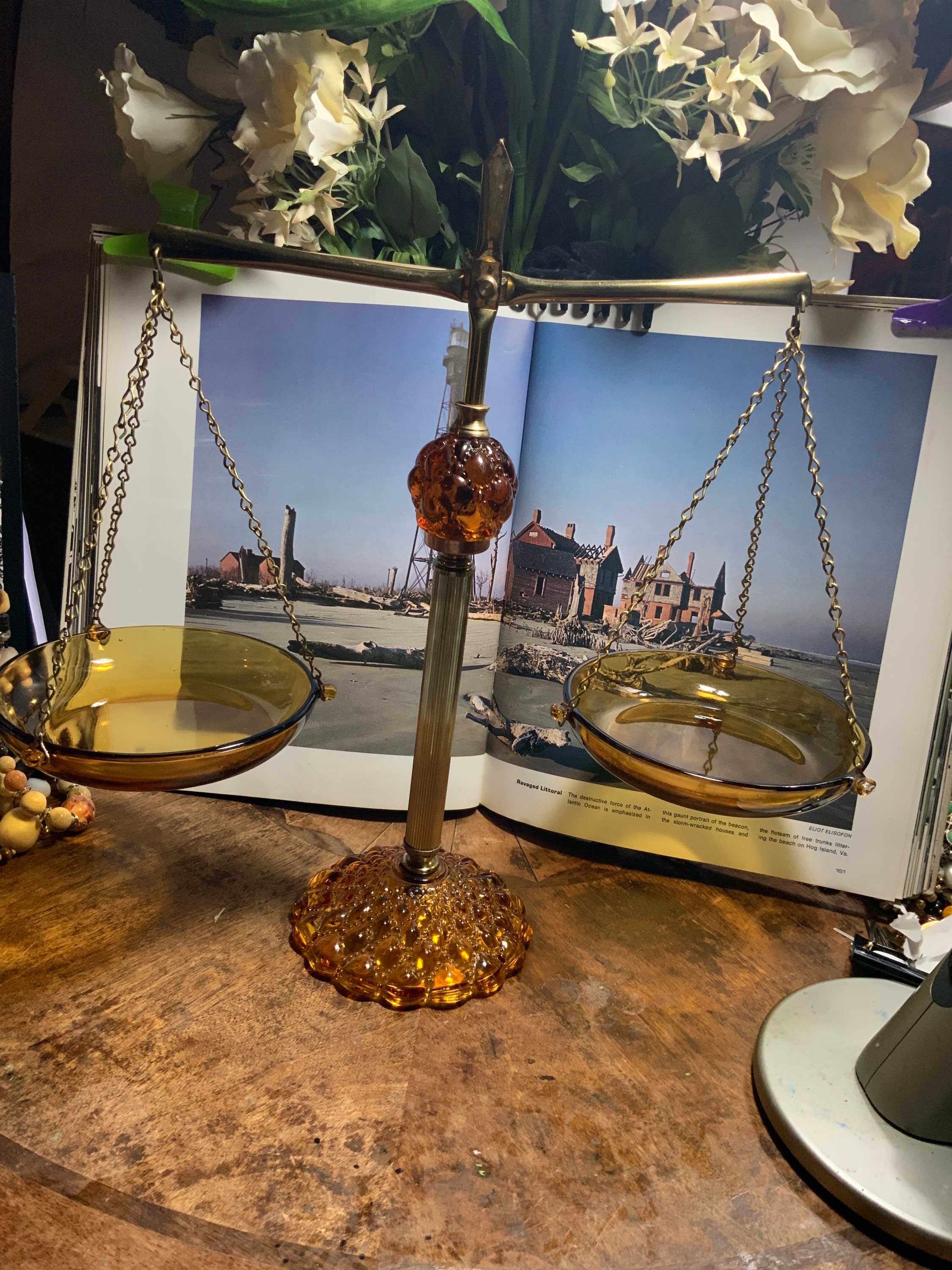 Vintage Retro 1950s Mid Century Amber Glass & Brass Decorative Balance ...