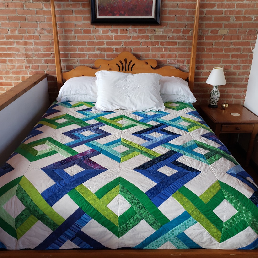 Queen Bed Quilt "ouroboros," Handmade, Modern, All Cotton - Etsy