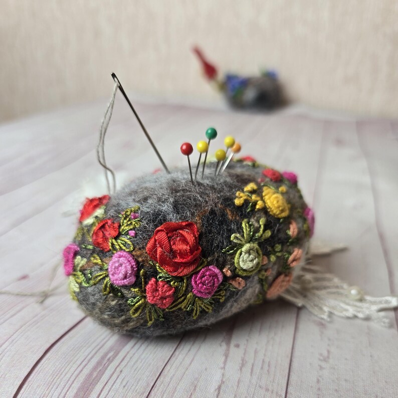 Handmade Felted Wool Pin Cushion Felt Flowers Pincushion Gift for Sewer ...