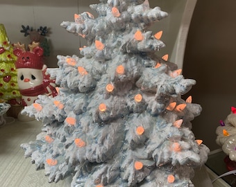 Vintage Ceramic Lighted Lava Christmas Tree/vintage Lava Christmas Tree ...