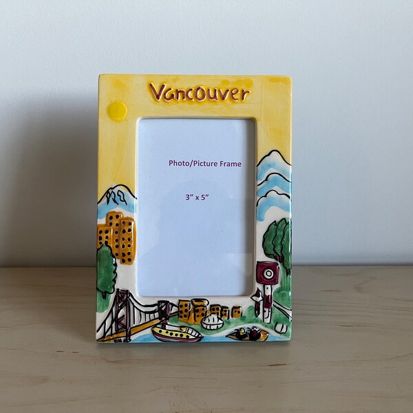 Souvenir Canada - Etsy