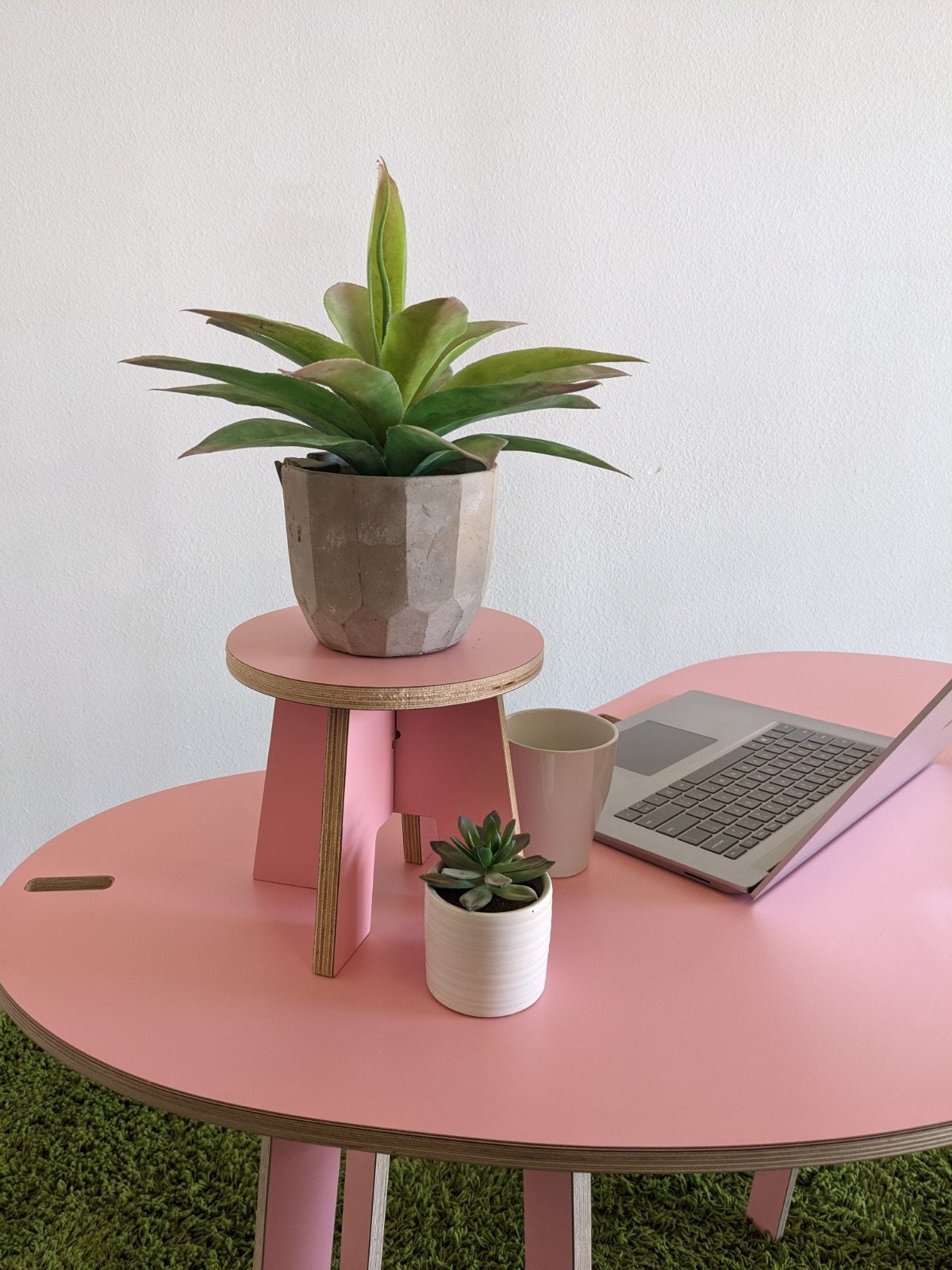 Pink Bean Desk: Curvy Work-from-home Table - Etsy
