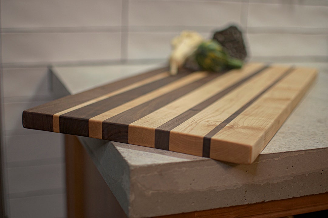 Custom Black Walnut and Hard Maple Gradient Cutting Board - Etsy
