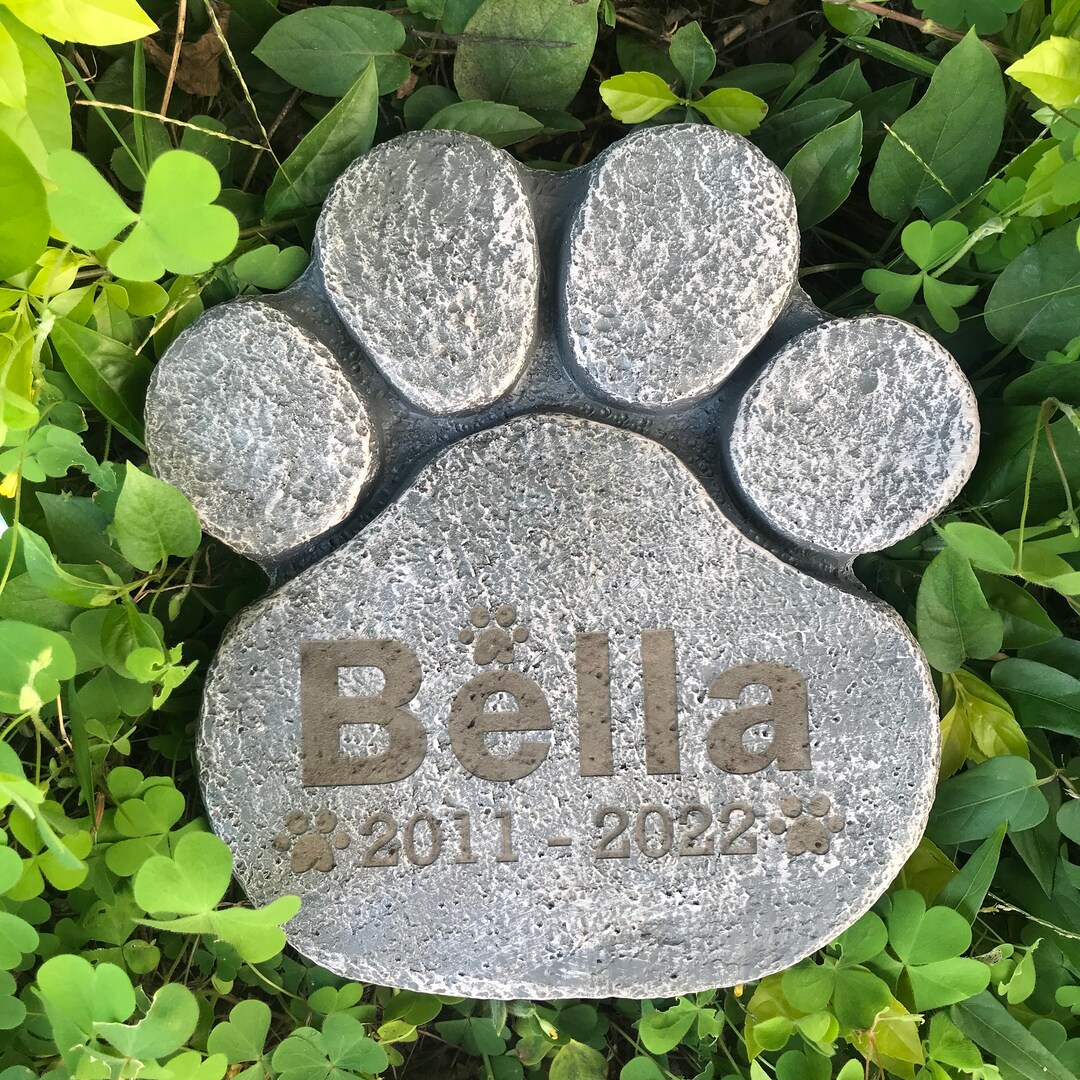 Paw Print Pet Memorial Stone, Garden Stones for Dogs or Cats, Pet Grave ...
