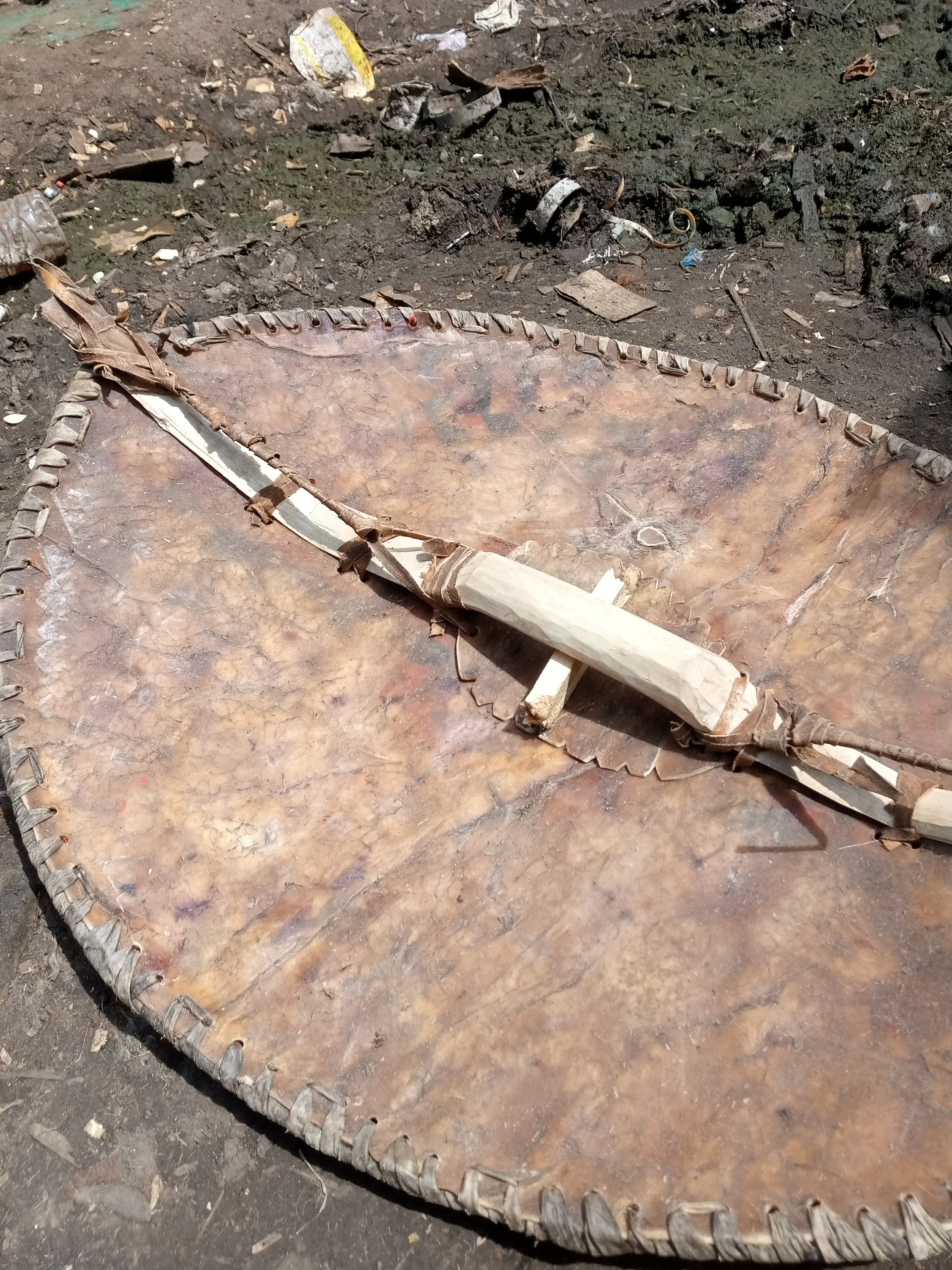 Original Maasai Shield Fully-functional Handpainted Cowhide - Etsy