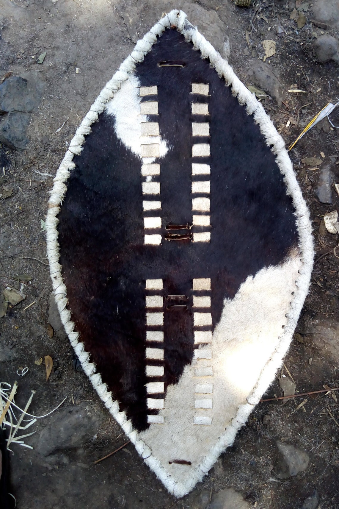 Original Zulu Warriors Shield Fully-functional Black or Brown & White ...