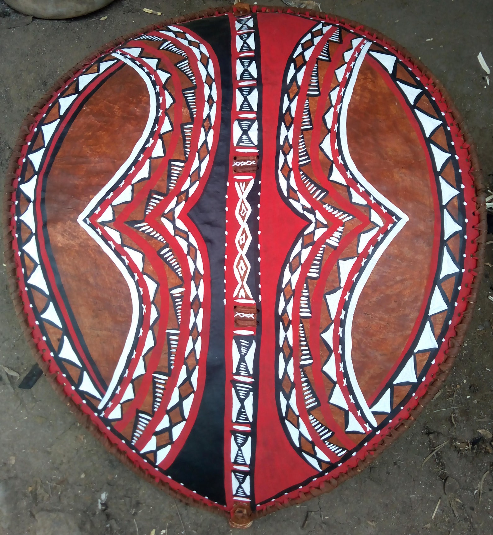 Original Maasai Shield Fully-functional Handpainted Cowhide - Etsy