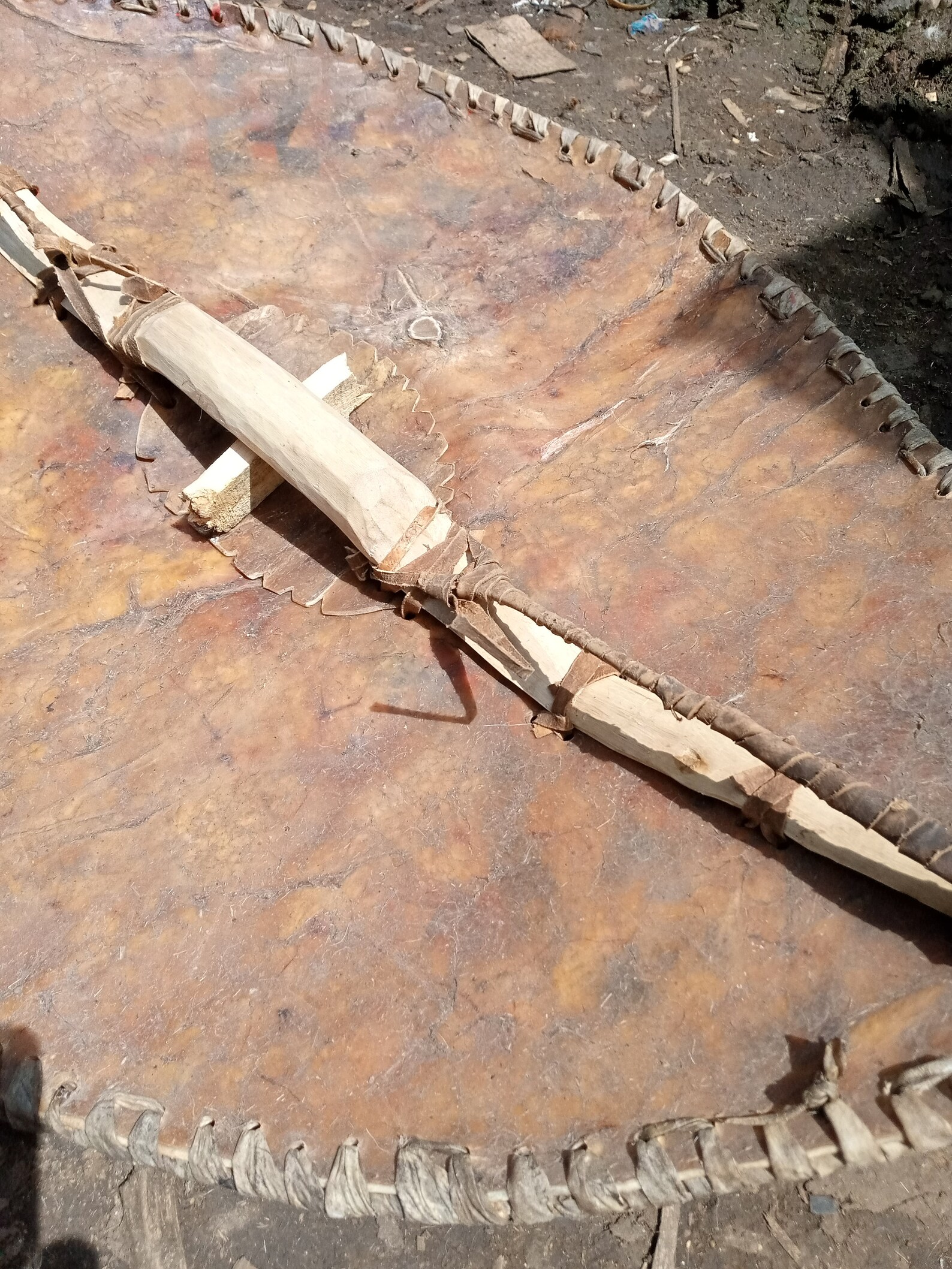 Original Maasai Shield Fully-functional Handpainted Cowhide - Etsy