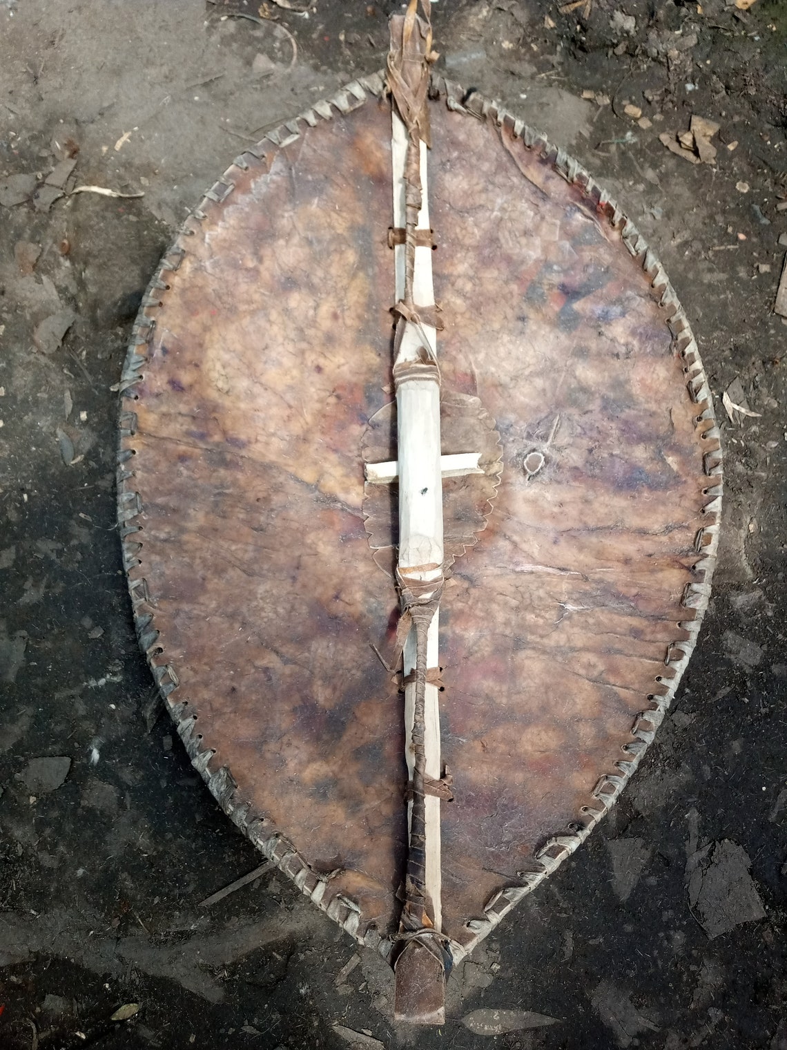 Original Maasai Shield Fully-functional Handpainted Cowhide - Etsy