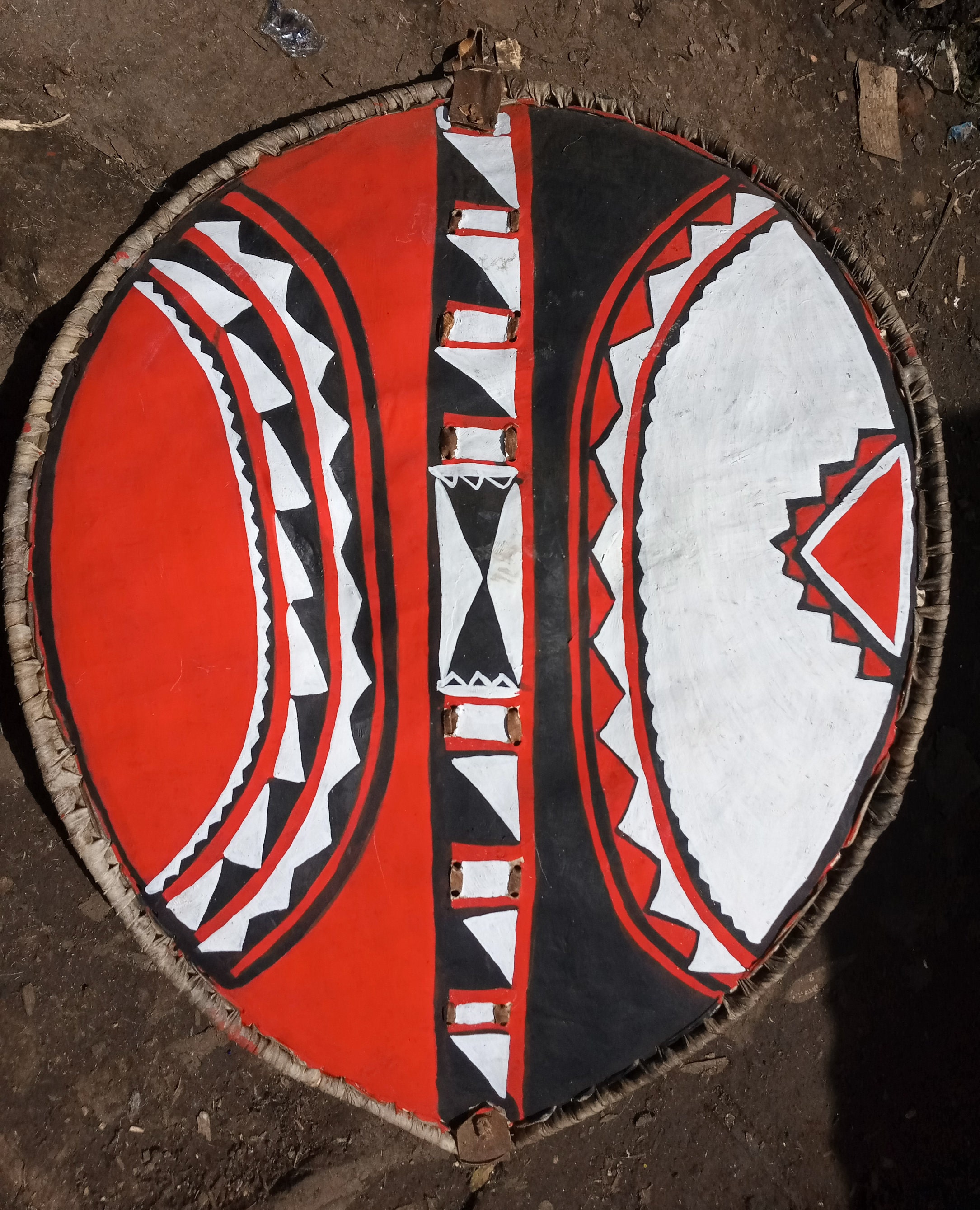 Original Maasai Shield Fully-functional Handpainted Cowhide - Etsy