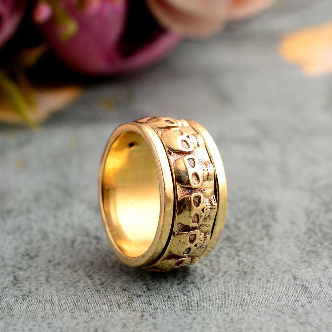 Skull Fidget Ring: Brass Goth Thumb Ring, Anti-stress Jewelry - Etsy