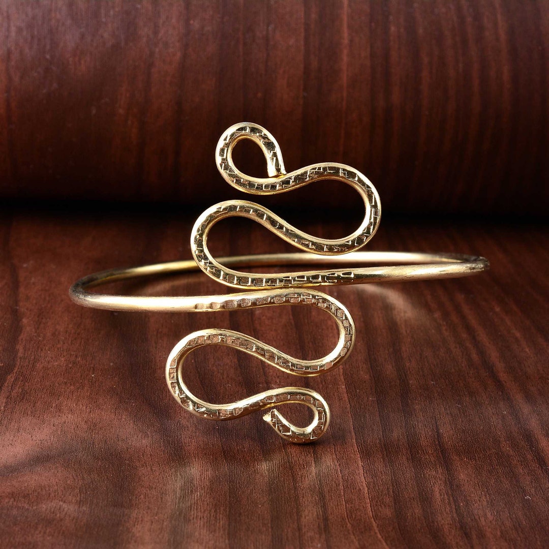 Minimalist Brass Arm Cuff: Spiral Upper Arm Band - Etsy