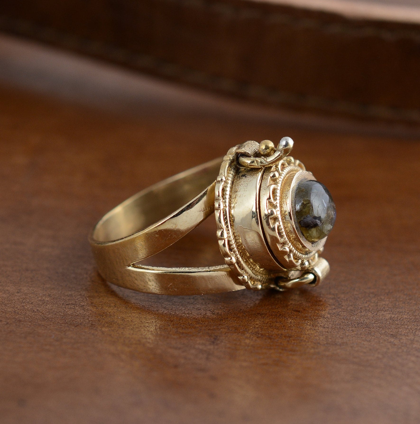 Natural Labradorite Poison Ring, Handmade Poisoner Ring, Pill Box Ring ...