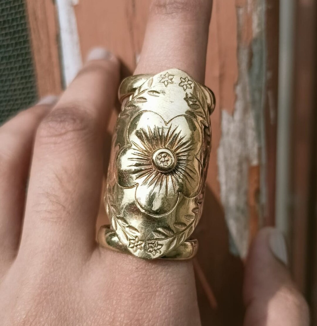 Brass Flower Arthritis Ring: Adjustable Splint Knuckle Ring - Etsy