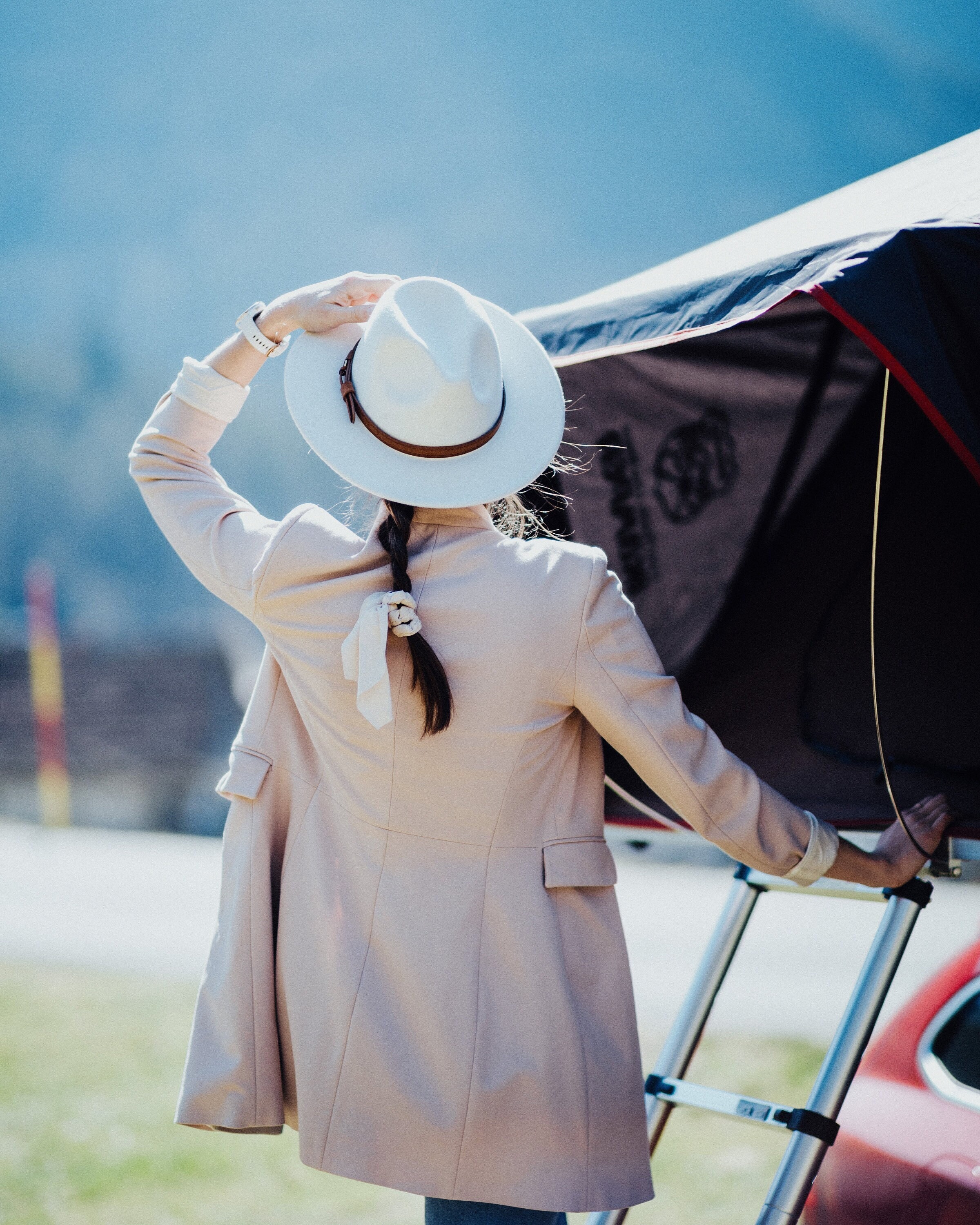 White Fedora Fat, Bride to Be Hat, Bachelorette Party - Etsy