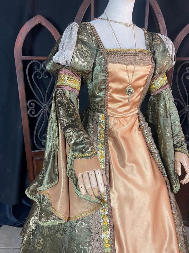 Renaissance Dress Gown - Mardi Gras, Venice Carnival, Masquerade - Sage ...