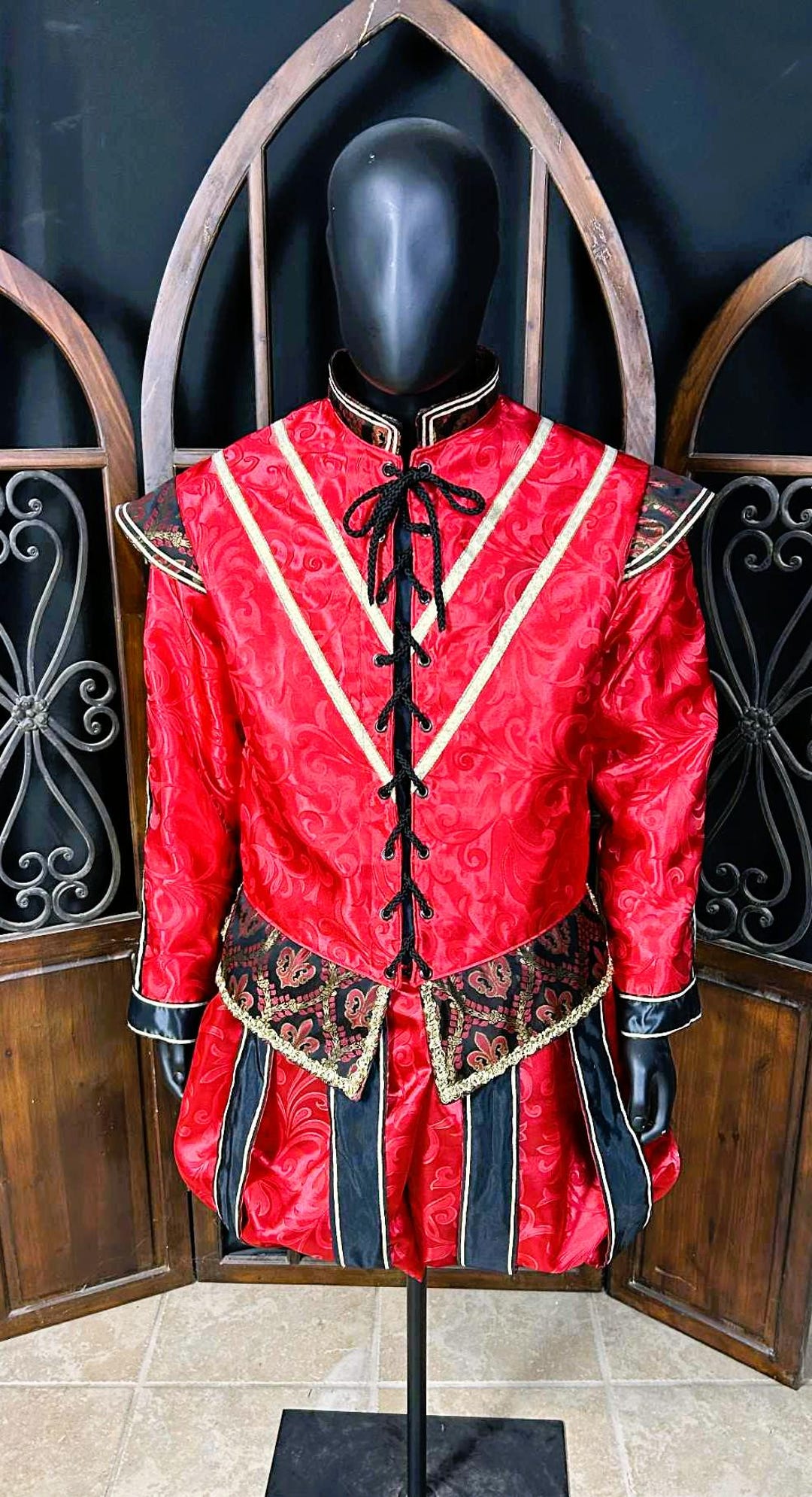 Mens Renaissance Doublet Ensemble - New, One-of-a-kind, Size Large ...