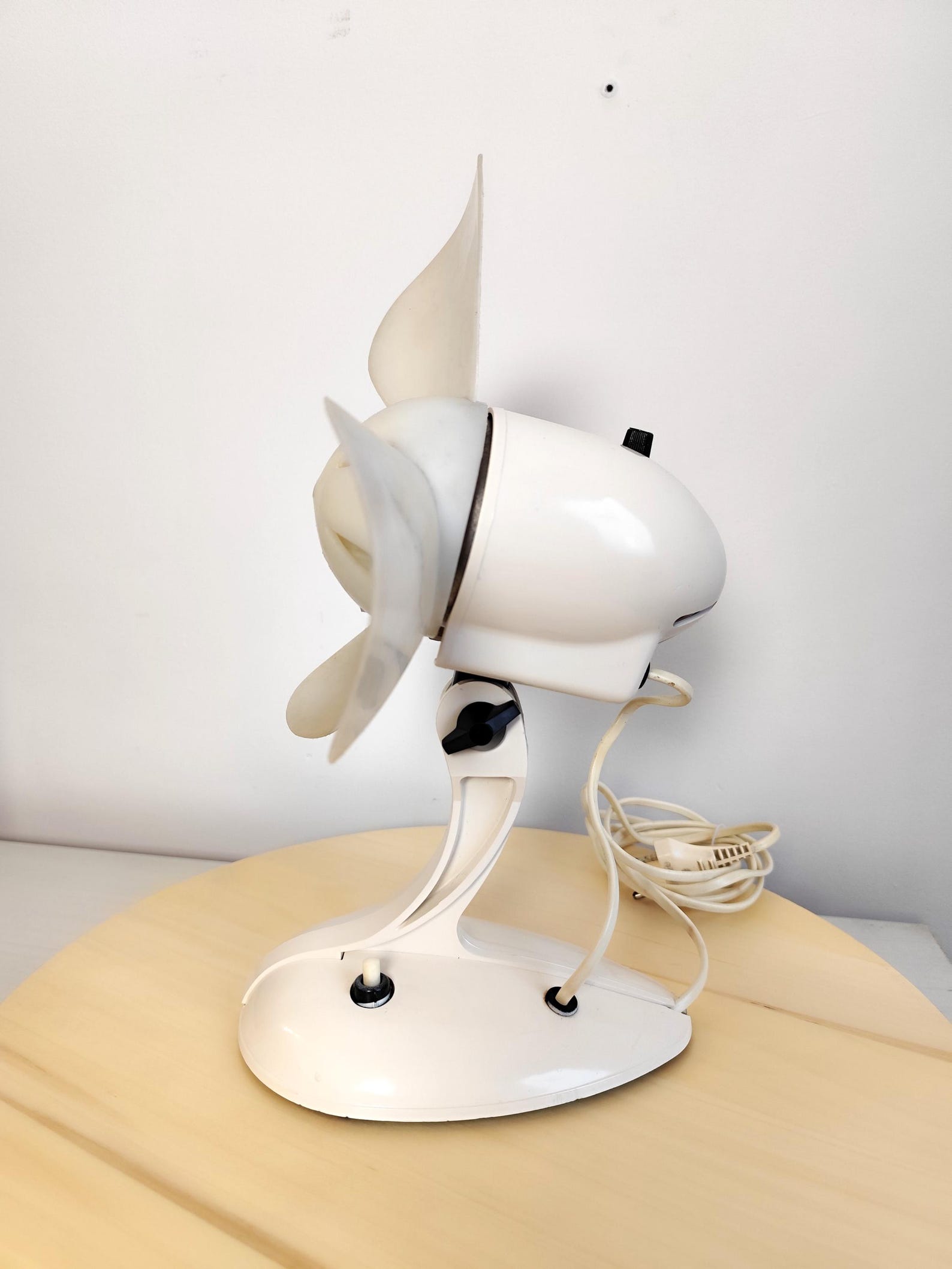 Desk Table Fan Loft Style, Vintage 1960s Desk Table Fan Ventilator ...