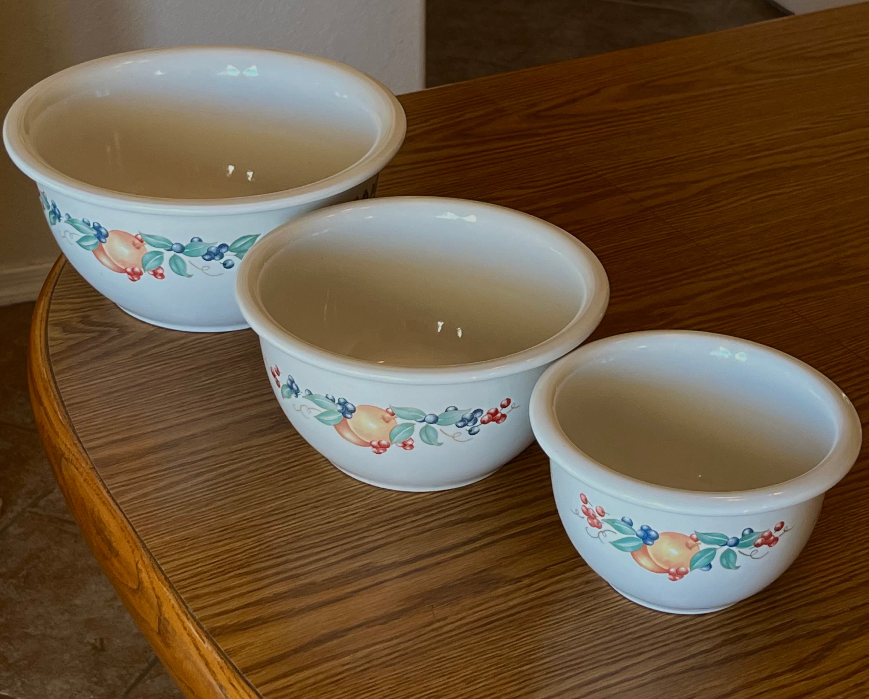 Vintage Corelle Mixing Bowls