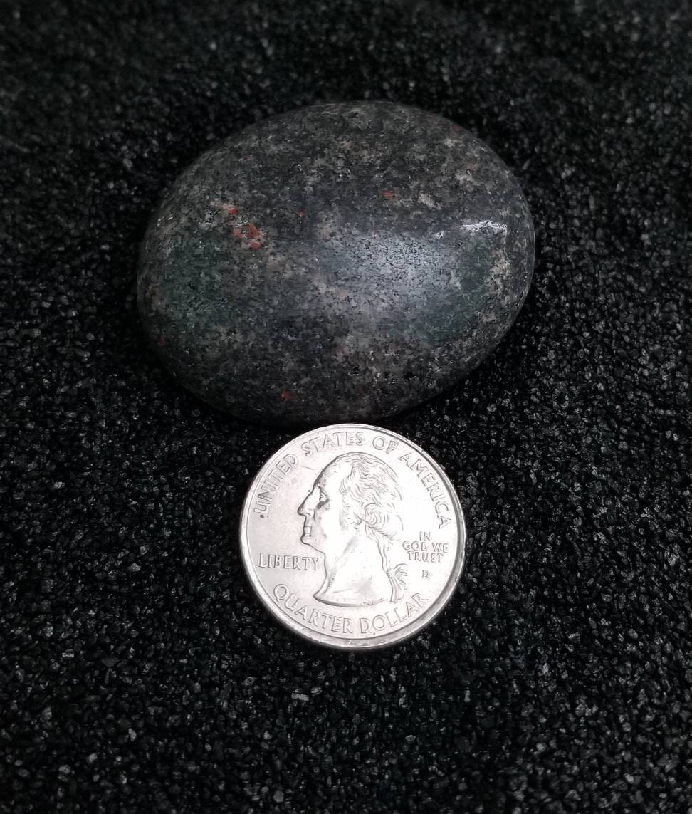 Handpicked and polished yooper lite from the shores of Lake | Etsy