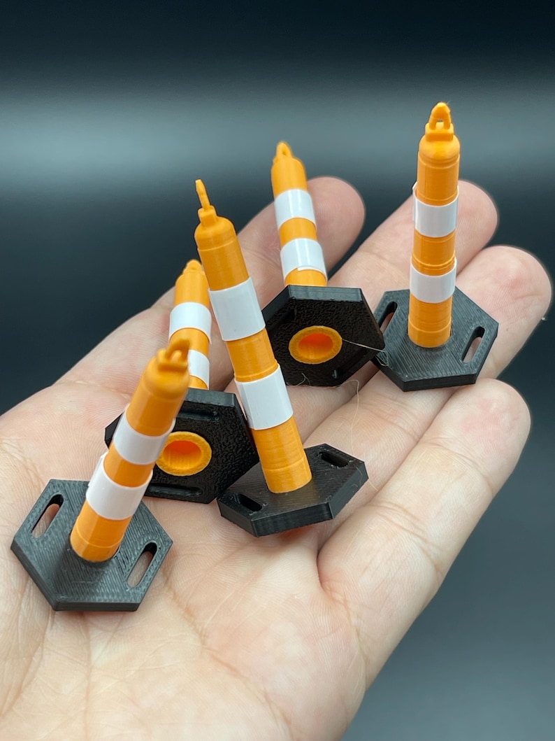 Miniature Traffic Cones: 3D Printed Model Props (55mm H 1/5th Scale - Etsy