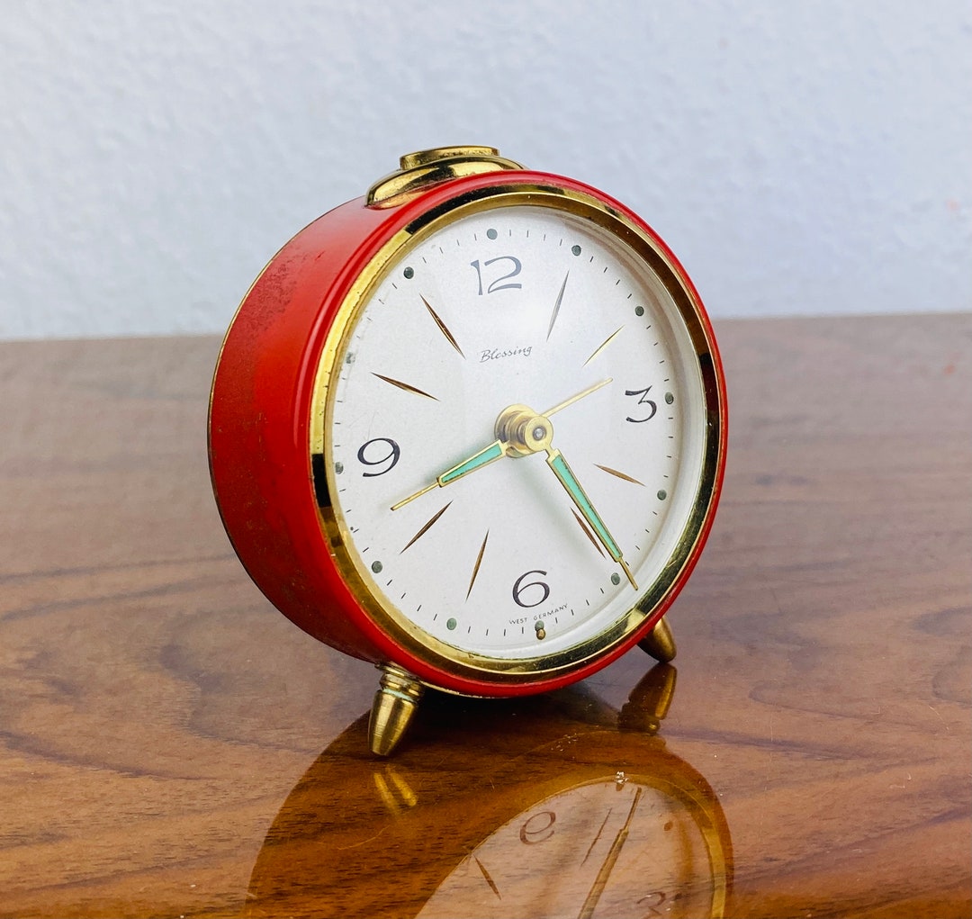 Small Bright Red BLESSING Alarm Clock Table Clock With Alarm Function ...