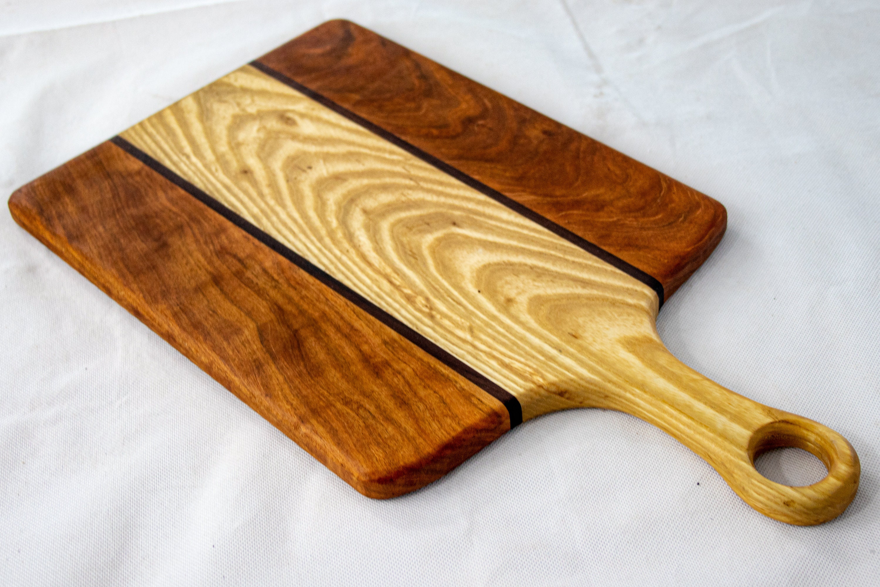 Classic Wood Cutting Board With Handle, Wood Serving Board, Paddle ...