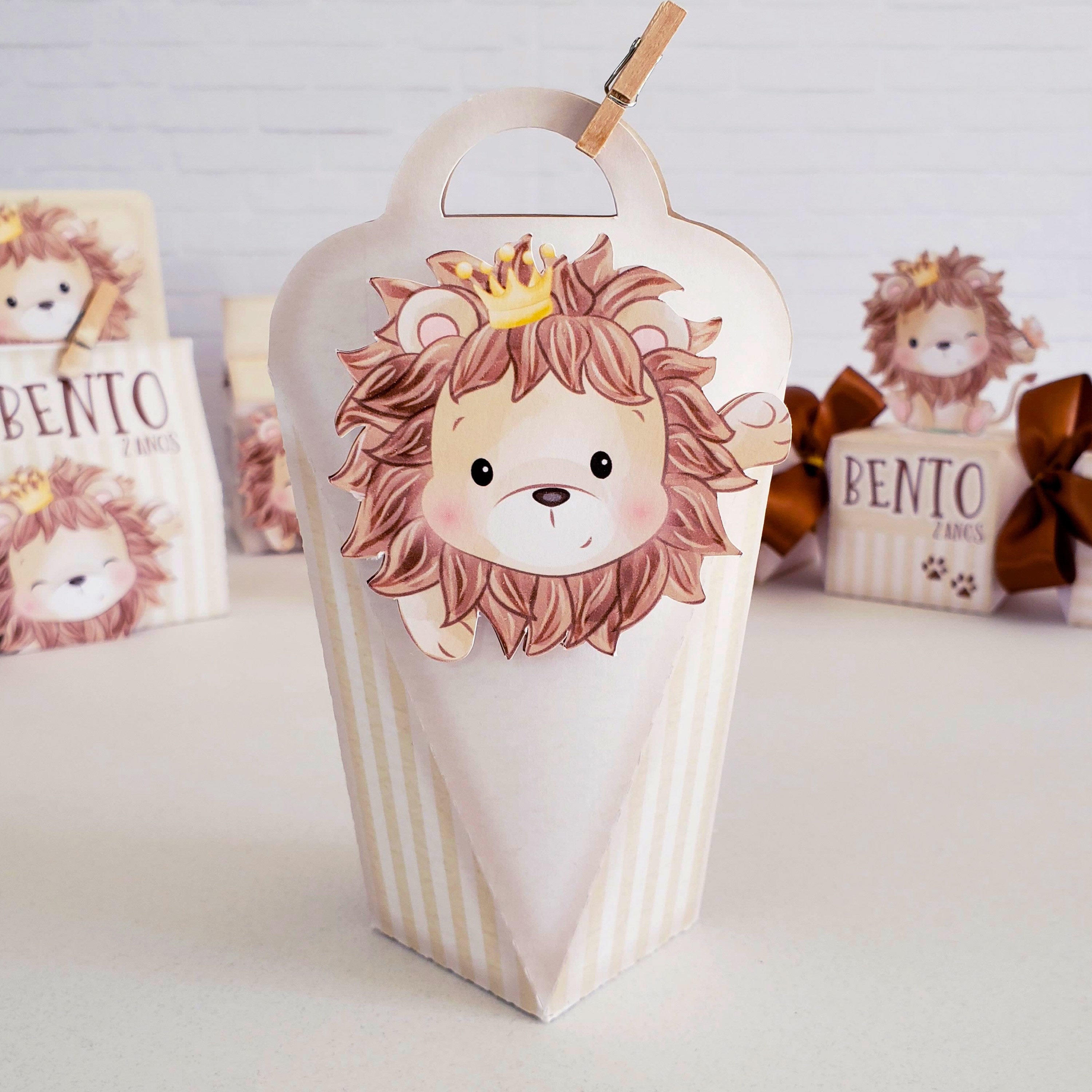 Lion Party Favor Handle Box Custom Lion Party Decor. Lion - Etsy