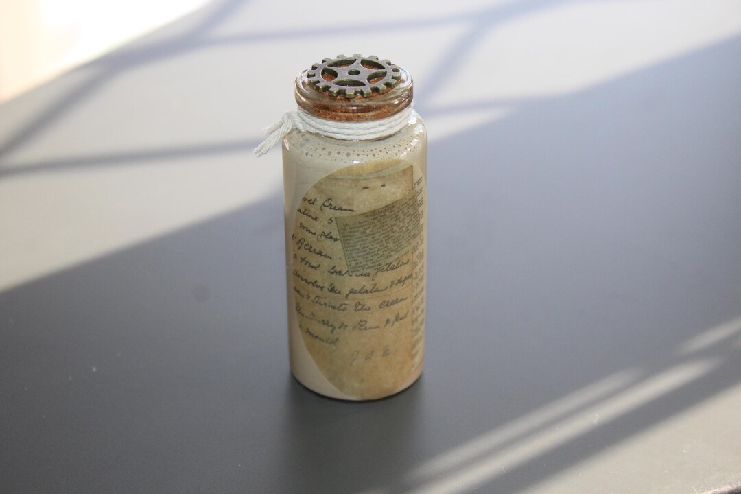 Simulated Antique Liquid Specimen Vial Potion Skull Prop Halloween ...