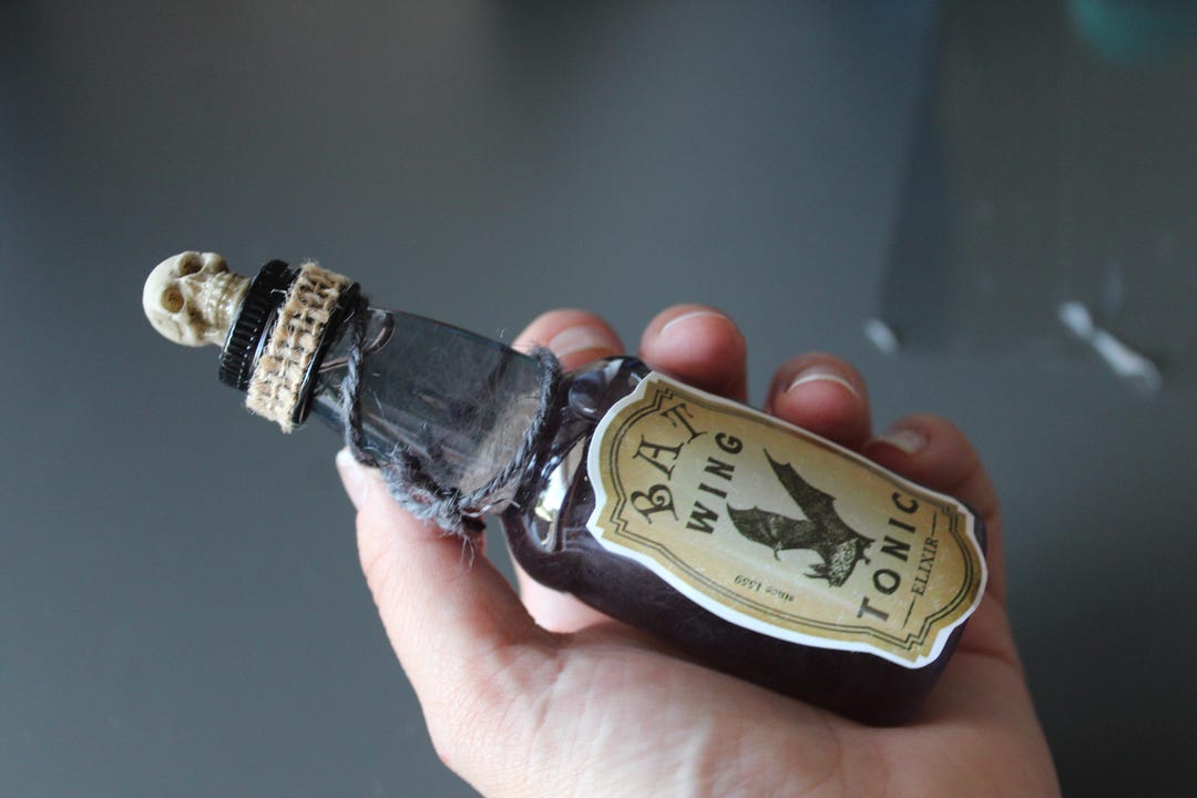 Bat Wing Skull Poison Potion Bottle Apothecary Antique Horror Medical ...