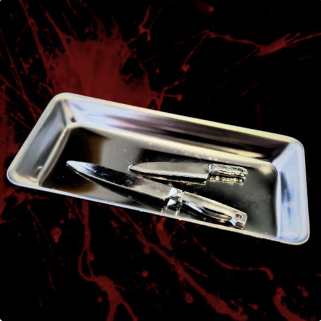 Mini Knives on Mini Metal Tray Specimen. Apothecary, Antique, Horror ...