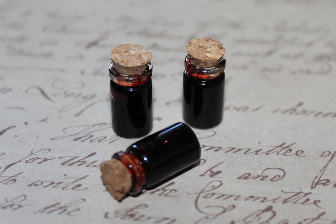 Mini Fake Blood Pathology Specimen Glass Vials. Arts, Crafts Forensic ...