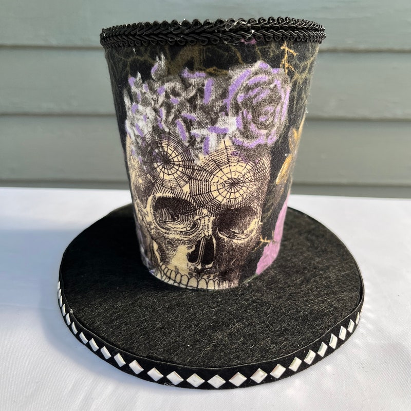 Swags With Top Hats - Etsy