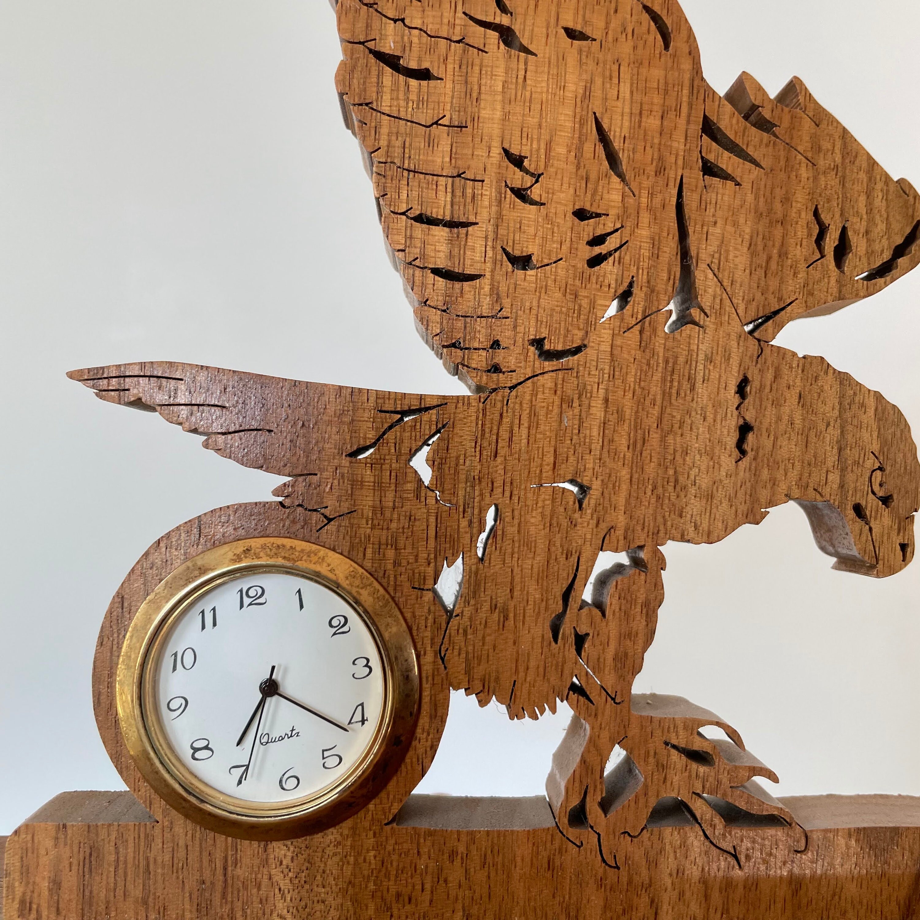 A Vintage Laser Cut Wood Eagle Landing Clock Oak Carved Clock Mantle ...