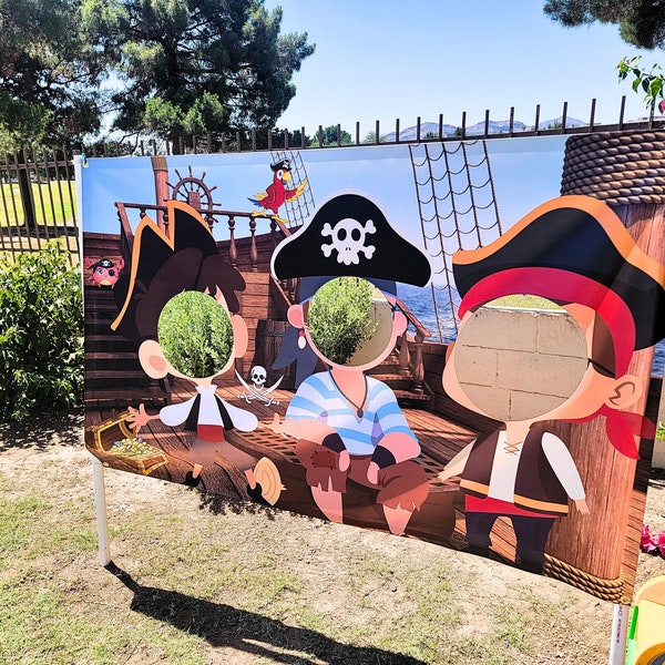 Pirate Photo Booth - Etsy
