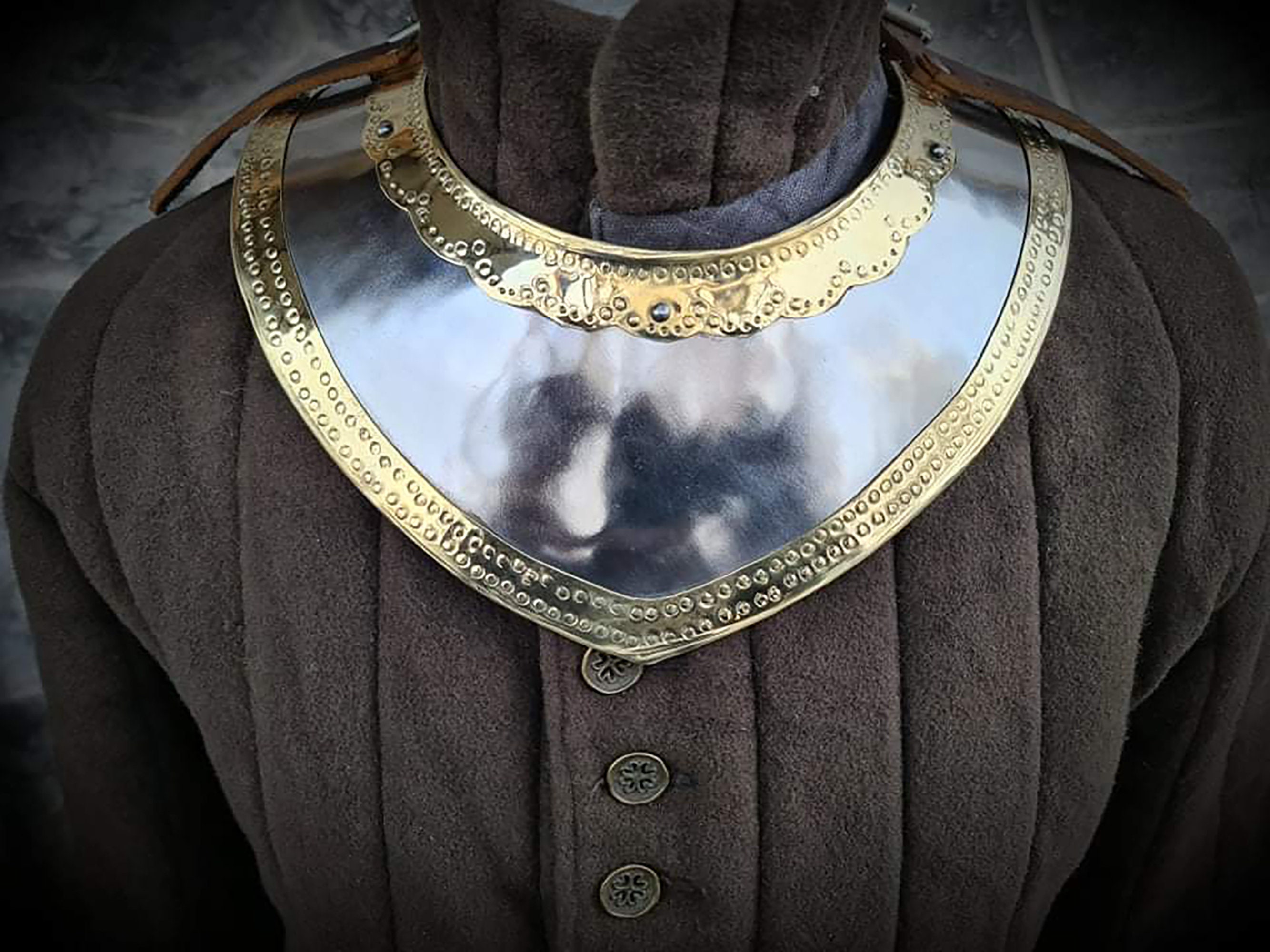 Shoulders Protection Set Pair of Pauldrons With Gorget Steel - Etsy