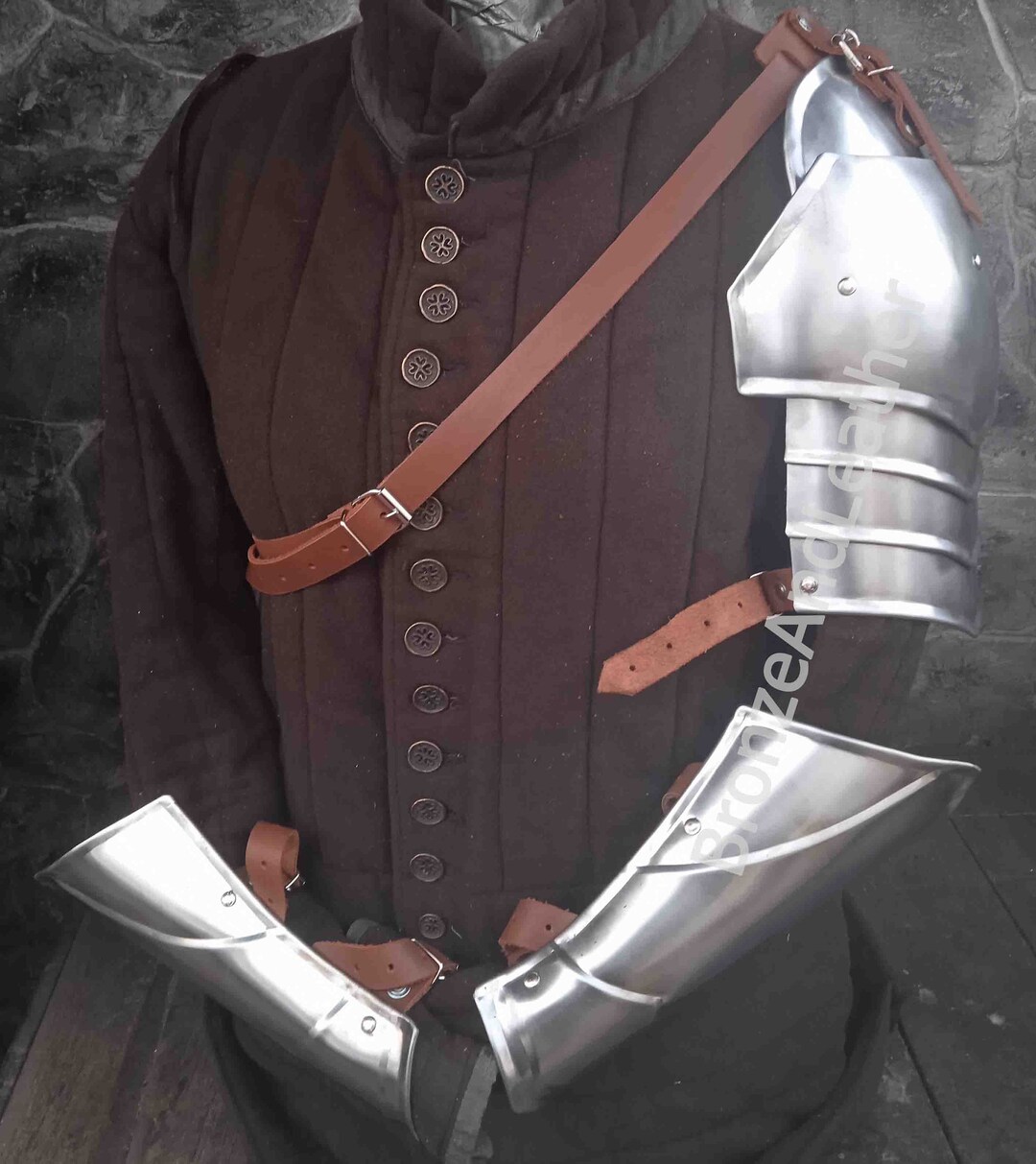 Single Pauldron Pair Bracers - Etsy